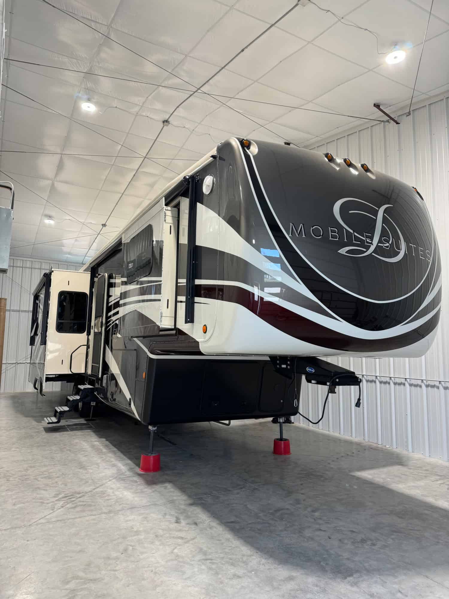2018 42' DRV Mobile Suite 40 KSSB For Sale In Sunrise Beach, Missouri ...