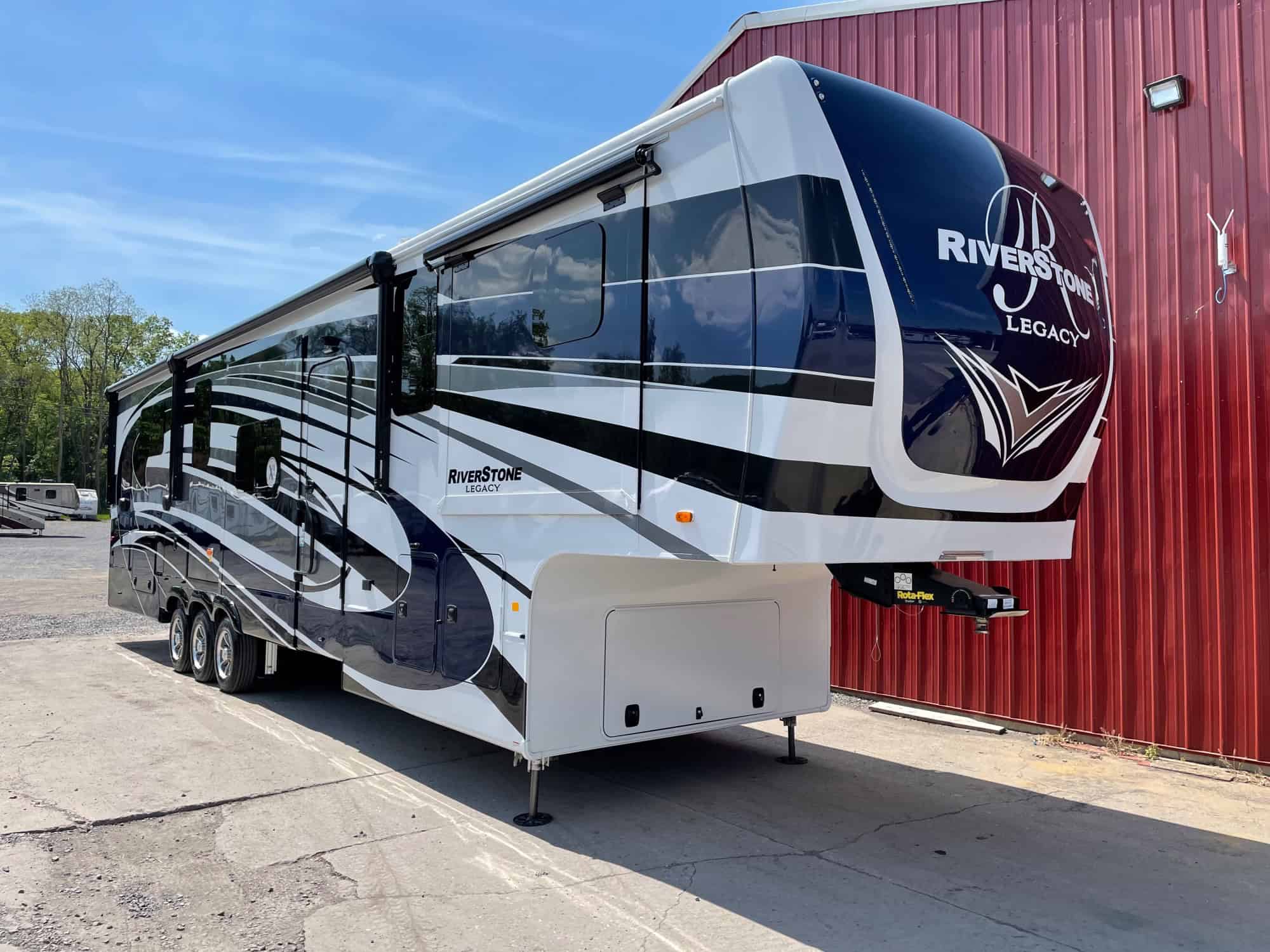 2021 44' Riverstone 42FSKG For Sale In Venice, Florida - Trailer Viewer