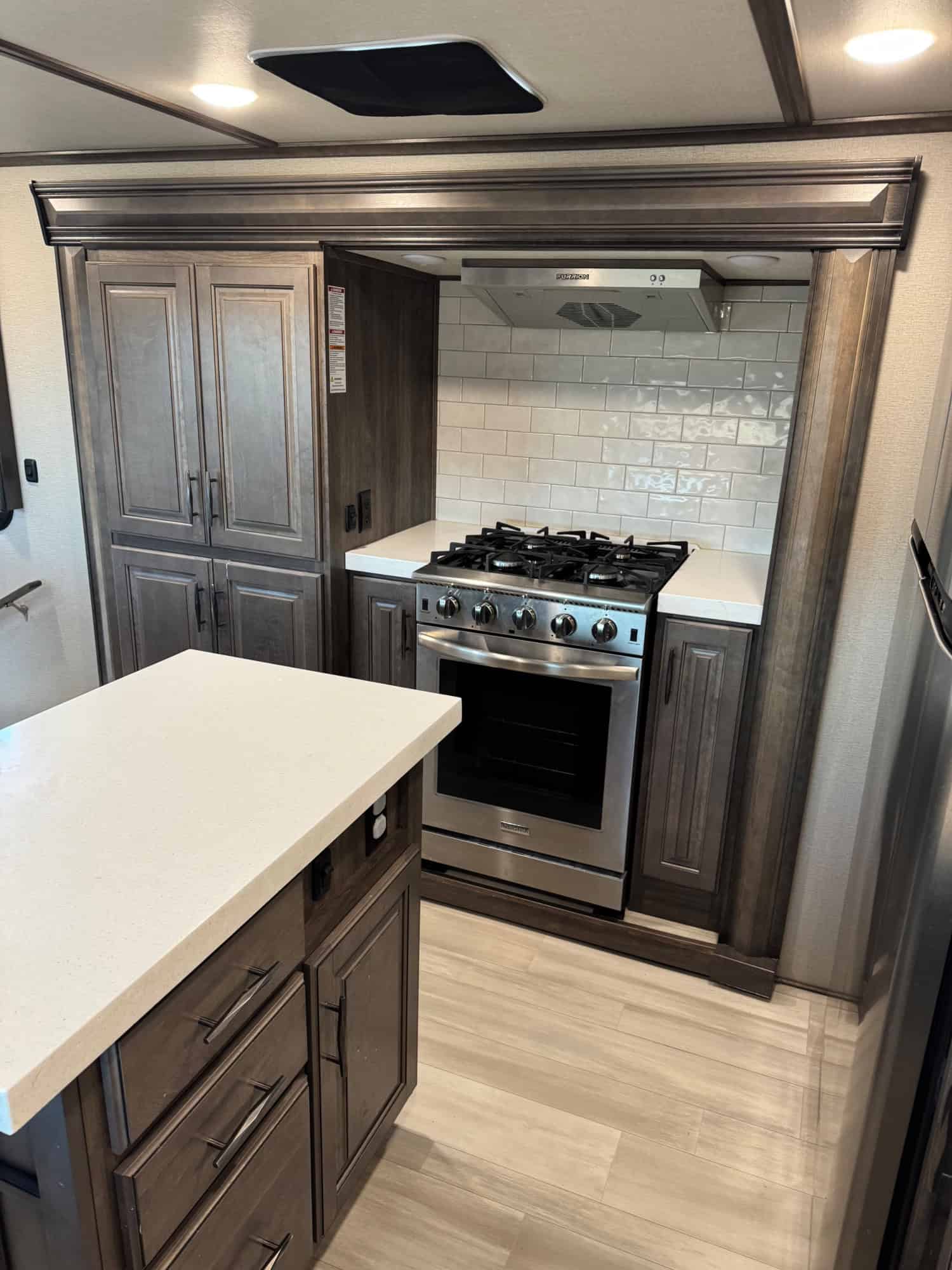 2021 42' Grand Design Solitude For Sale In Scott City, Kansas - Trailer ...