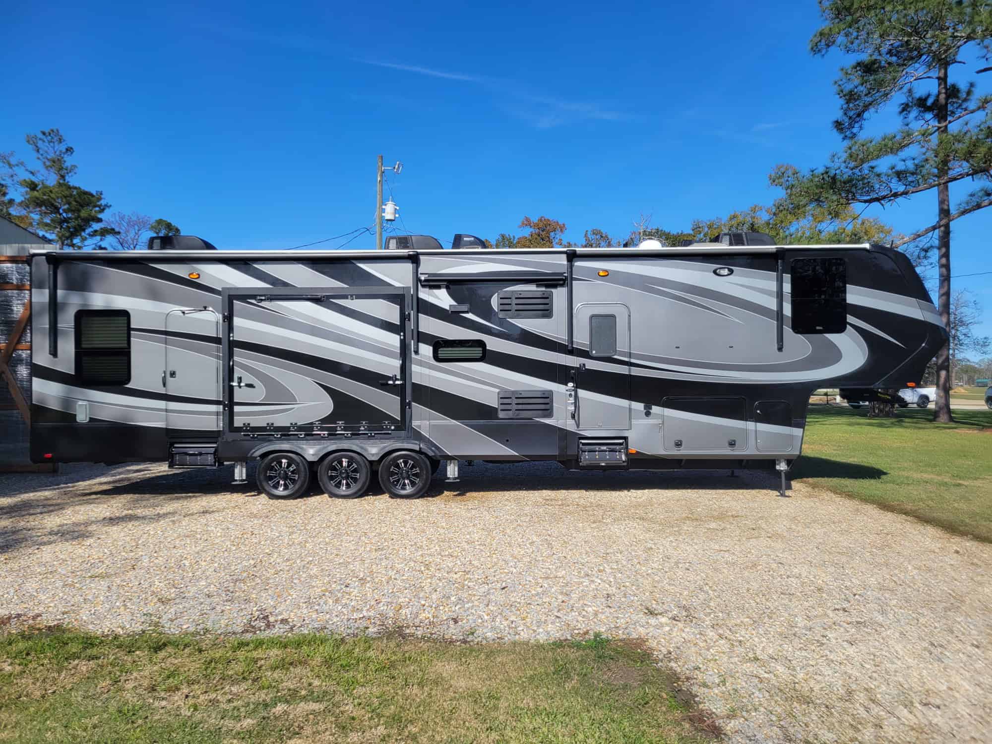 2019 44' Grand Design Momentum 399th For Sale In St. Amant, Louisiana ...